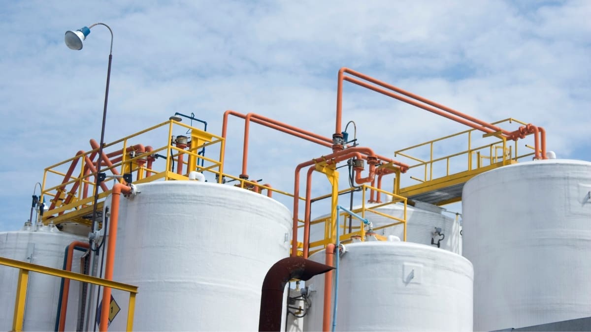Orange County on Alert as Toxic Chemical Tank Crack Threatens Explosion ...